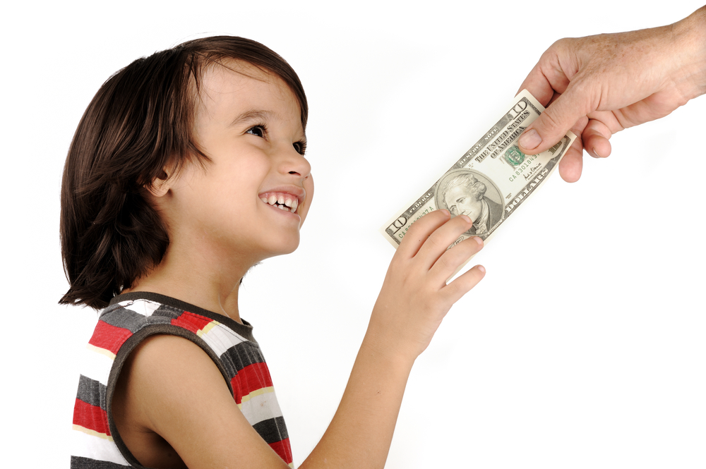 Five Tips for Raising Financially Independent Children
